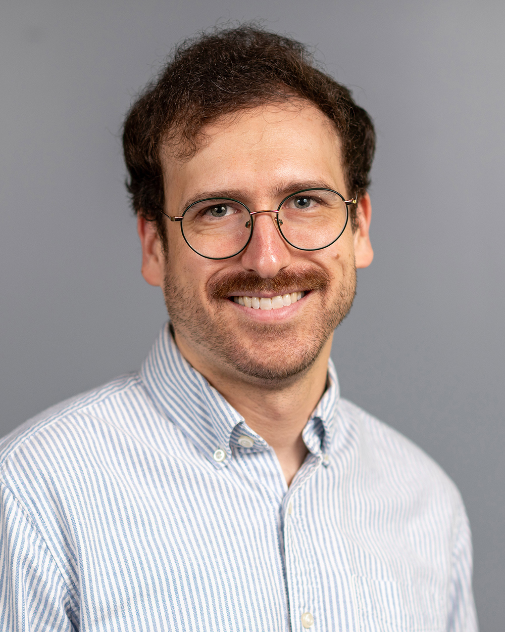 Alex Kushner | Profiles | Faculty & Staff Directory | Seattle University