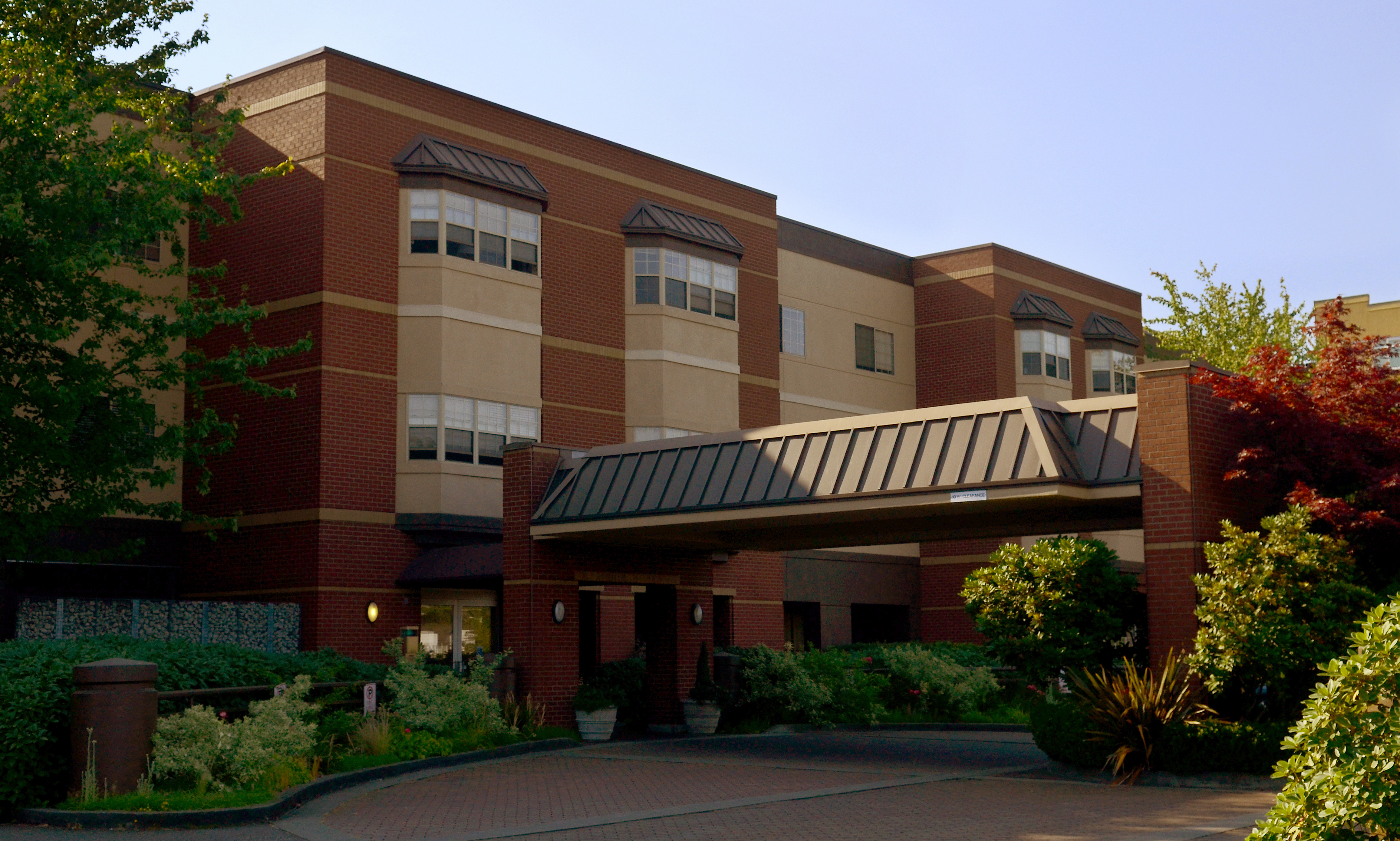 Chardin Hall | Residence Halls & Apartments | Housing & Dining | Life ...